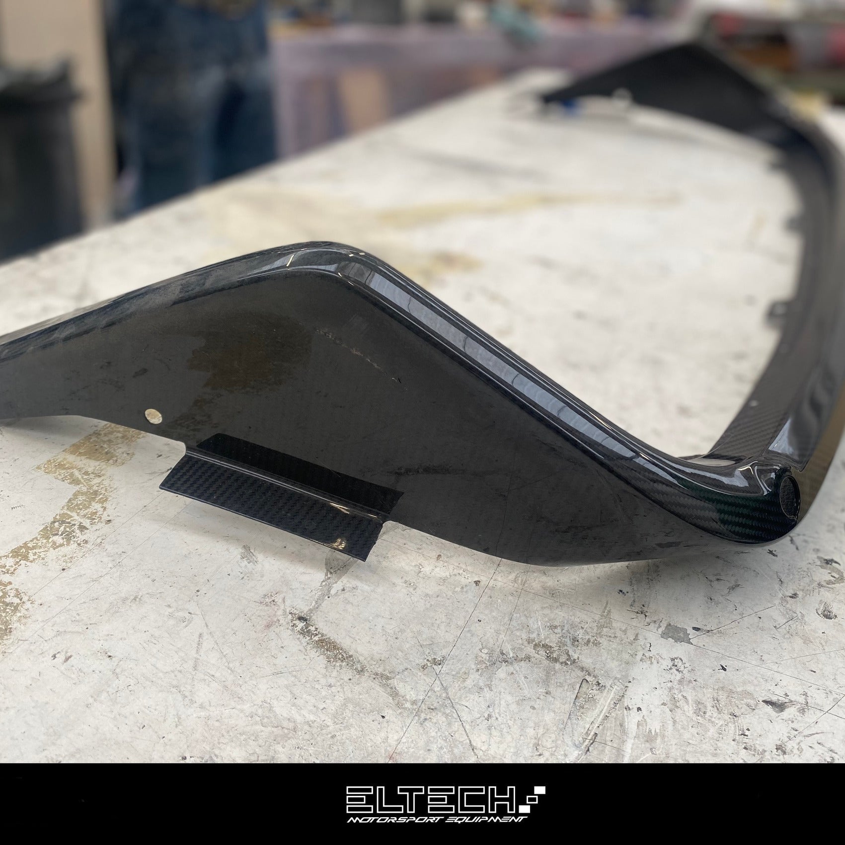 ELTECH リアディフューザーフィニッシャー パーキングセンサー穴付き V6エキシージ – OUTERPLUS STORE