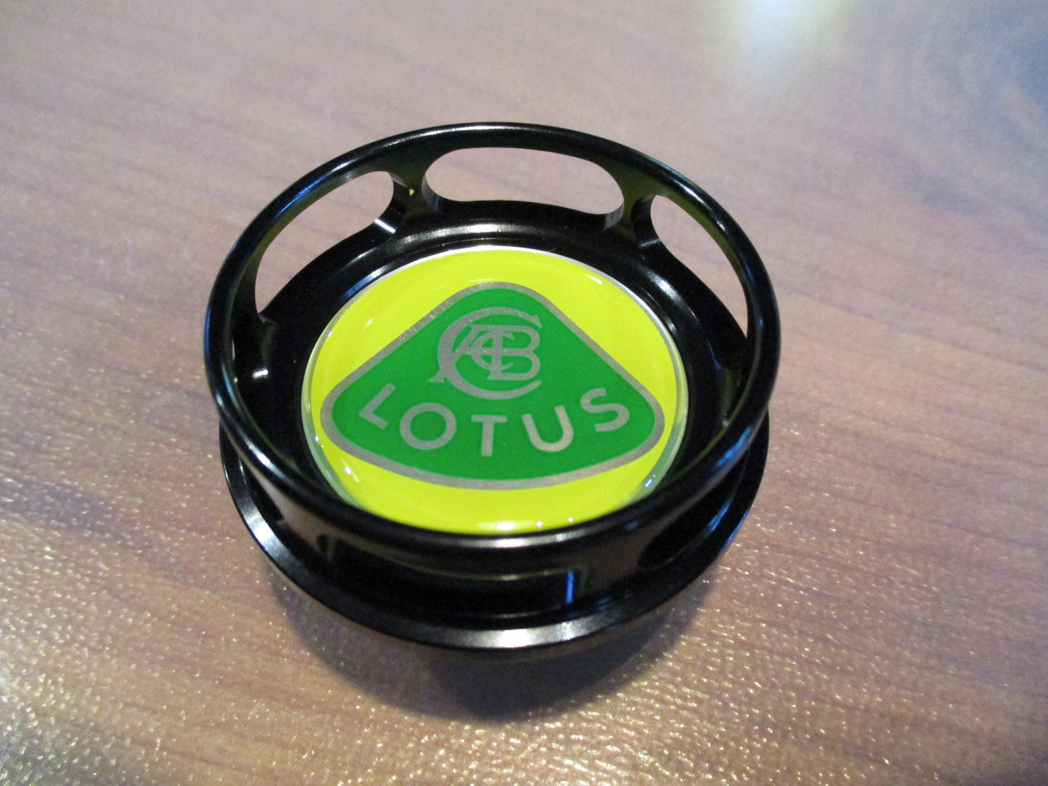 OUTERPLUS LOTUSマーク入りアルミ削りだしオイルフィラーキャップ – OUTERPLUS STORE